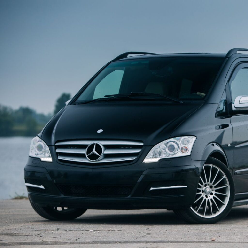 Minibus Insurance | Private & Commercial | Adrian Flux